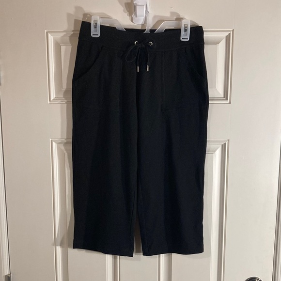 Danskin Now | Pants & Jumpsuits | Danskin Now Capris | Poshmark